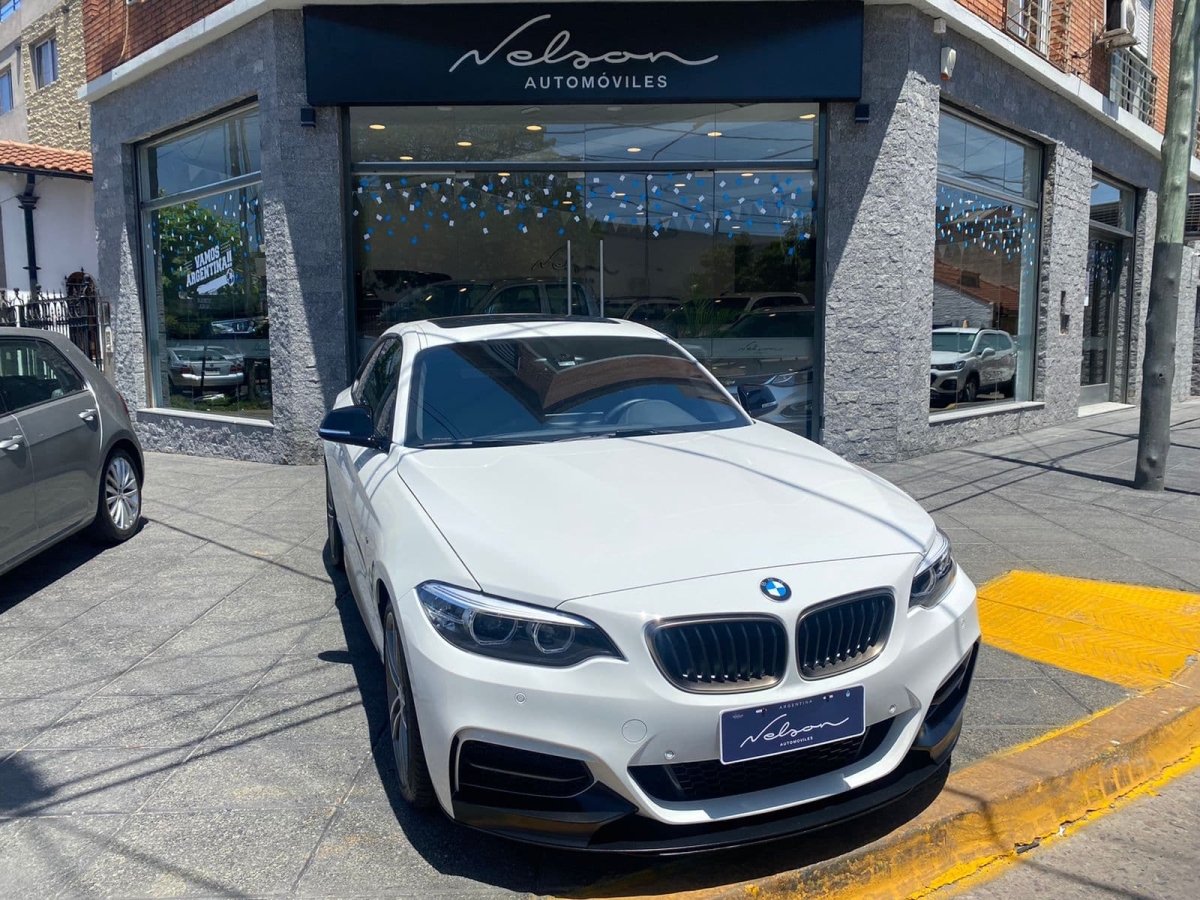 BMW 240i M – Nelson Automoviles